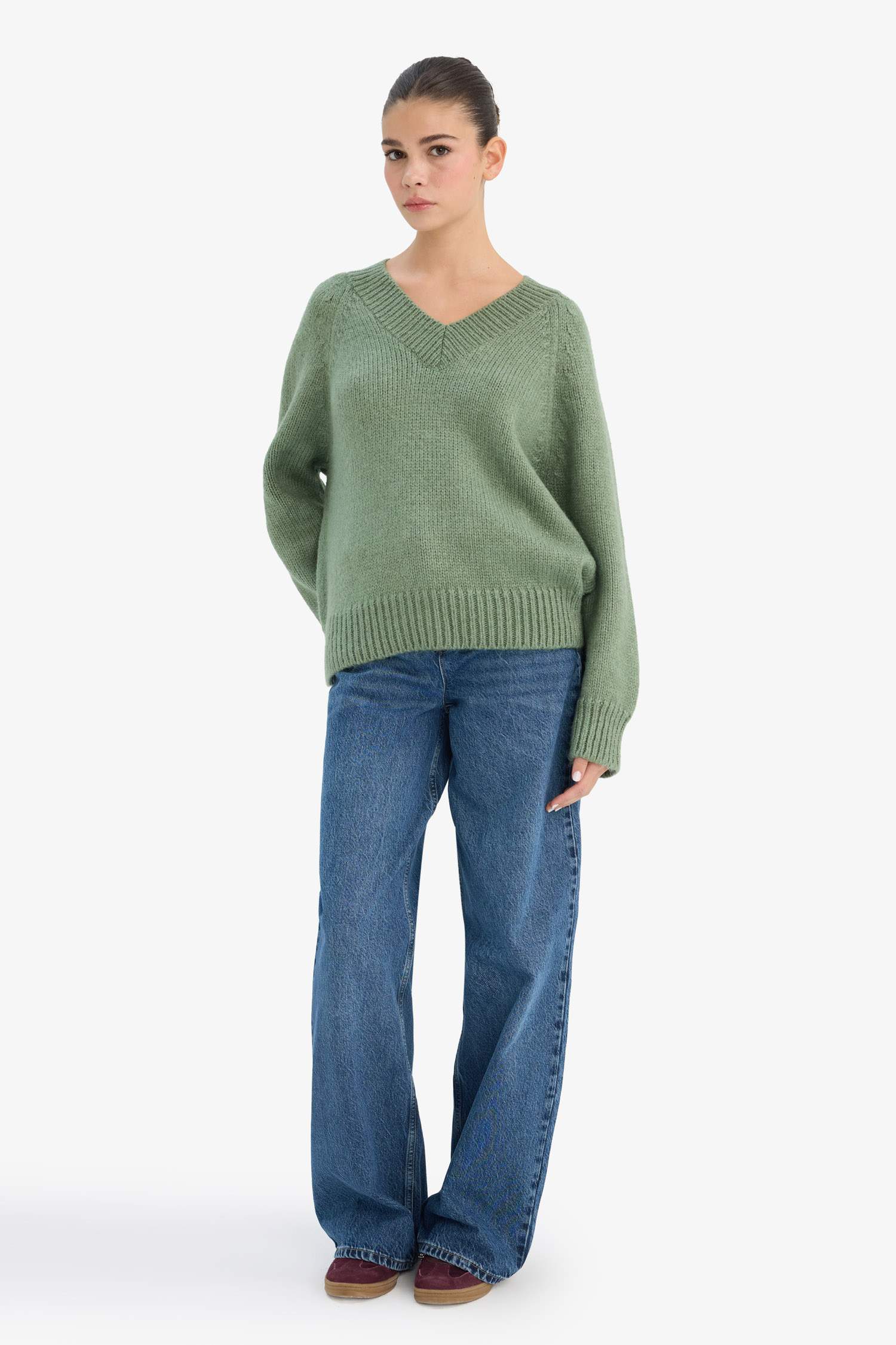 Khaki WOMAN Oversize Fit V-Neck Pullover 3379202 | DeFacto