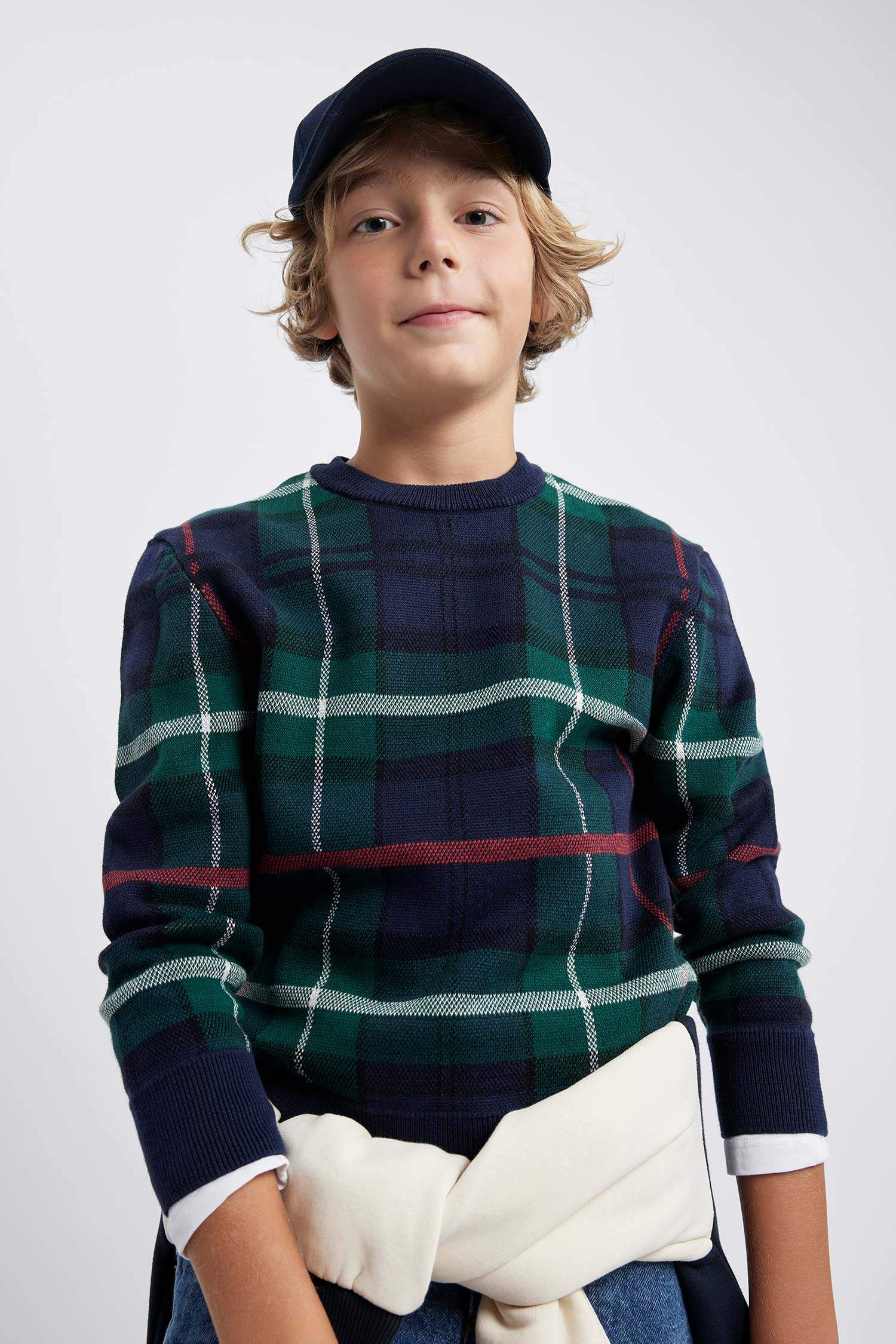 Navy BOYS TEENS Boy Regular Fit Crew Neck Pullover 2828746 DeFacto Navy BOYS TEENS Boy Regular Fit Crew Neck Pullover 2828746 DeFacto