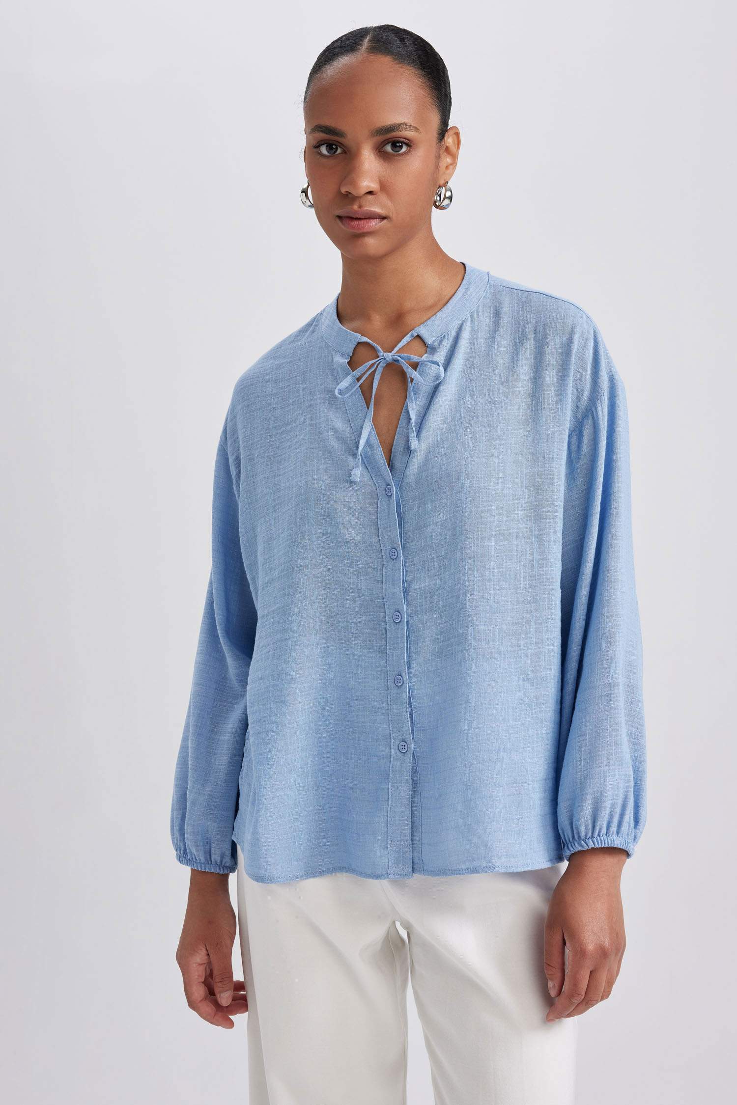 Mavi Kadın Oversize Fit Bisiklet Yaka Uzun Kollu Bluz 2899689 | DeFacto