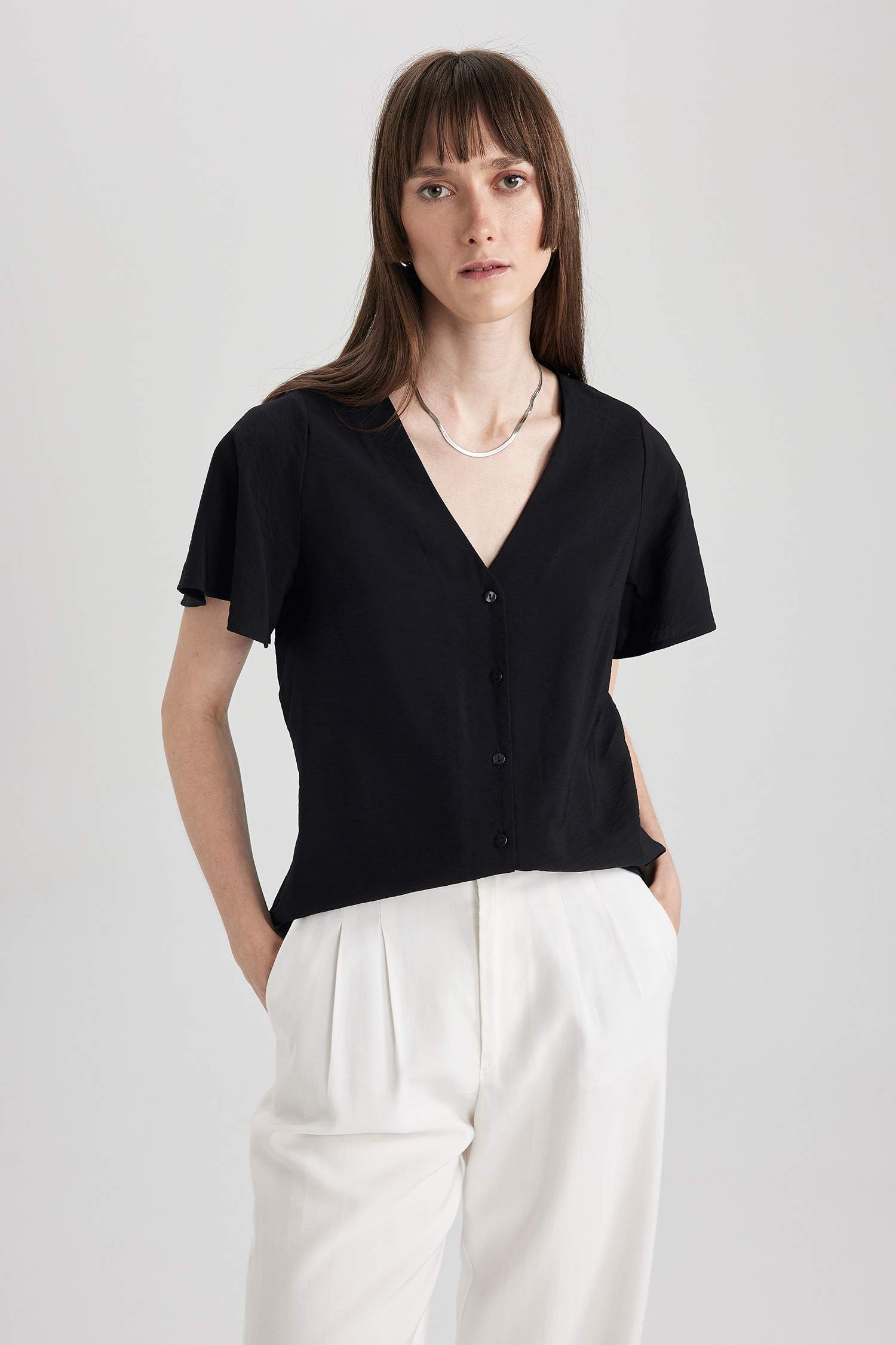 Black Woman V Neck Regular Fit Short Sleeve Blouse 2813403 | DeFacto