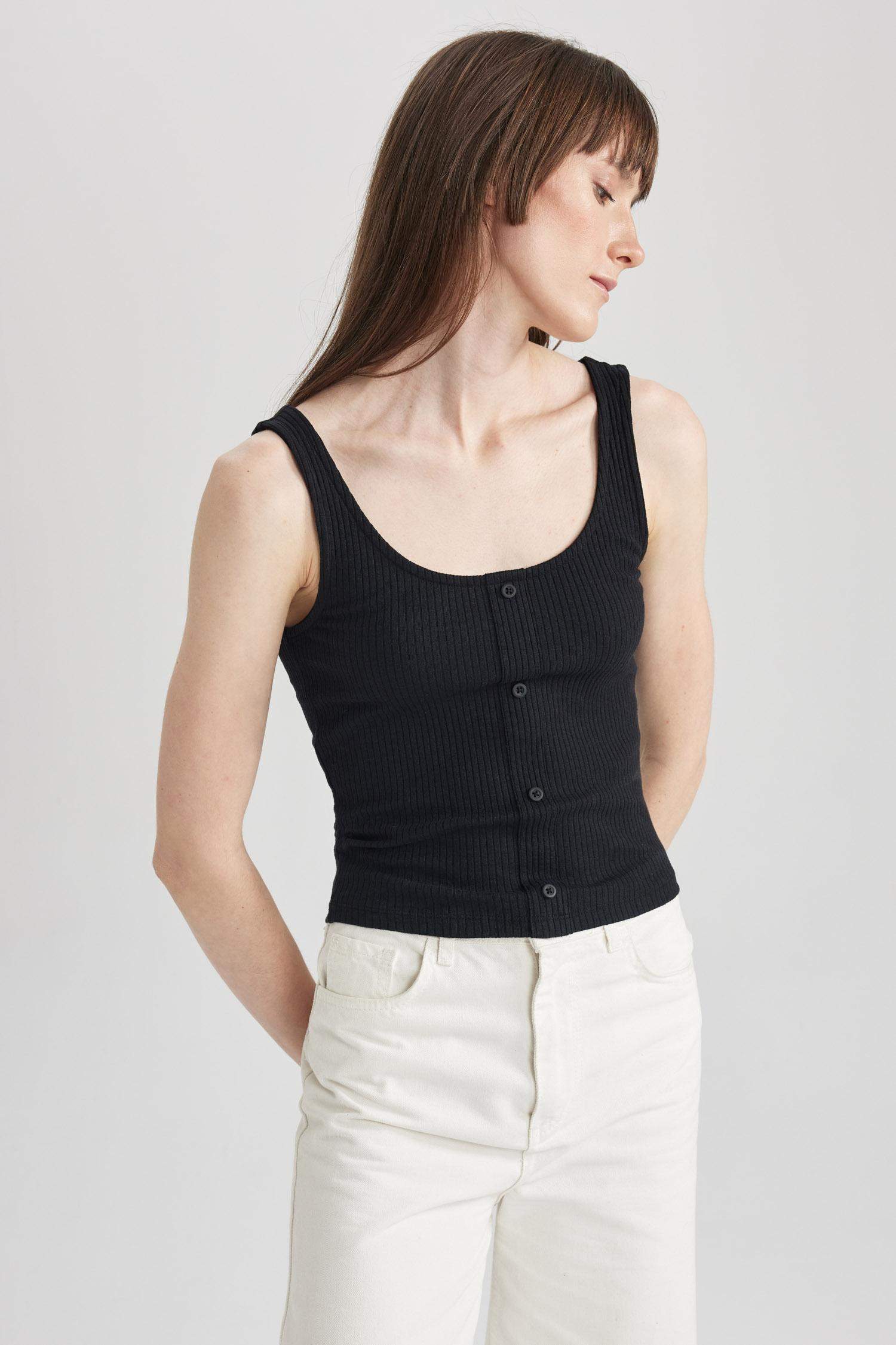 Black WOMAN Crew Neck Corded Camisole Singlet 2813319 | DeFacto