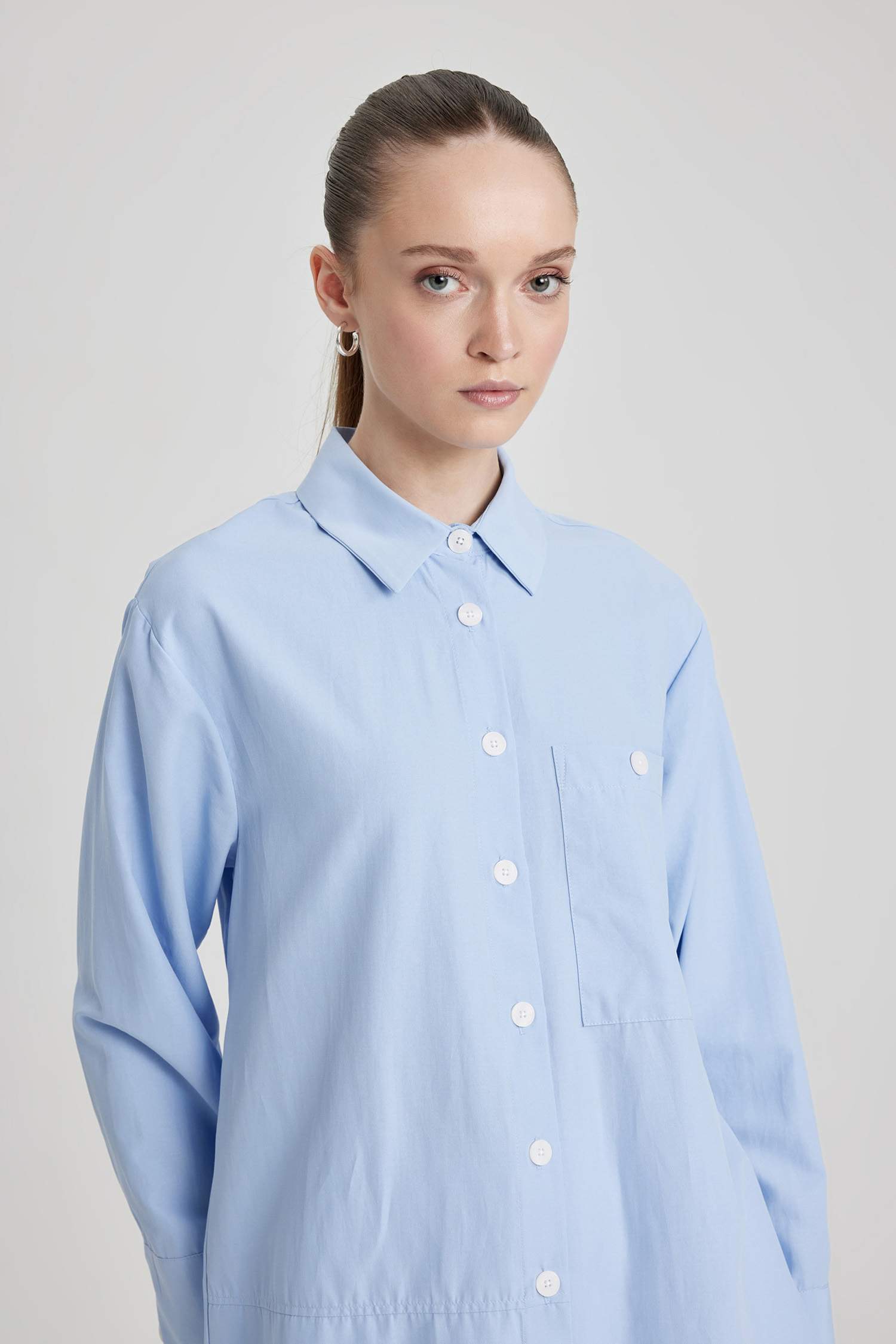 Blue Woman Relax Fit Poplin Long Sleeve Tunic 2829730 | DeFacto
