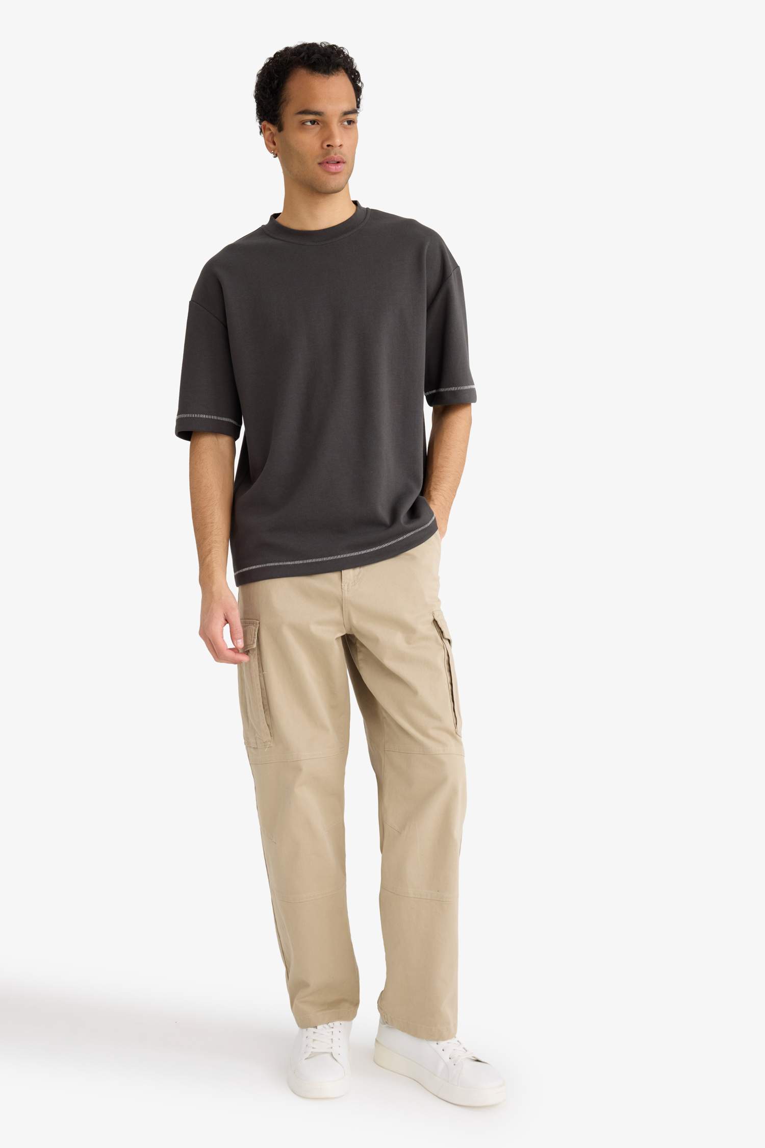 Anthracite MAN Loose Fit Crew Neck Short Sleeve T-Shirt 3374126 | DeFacto