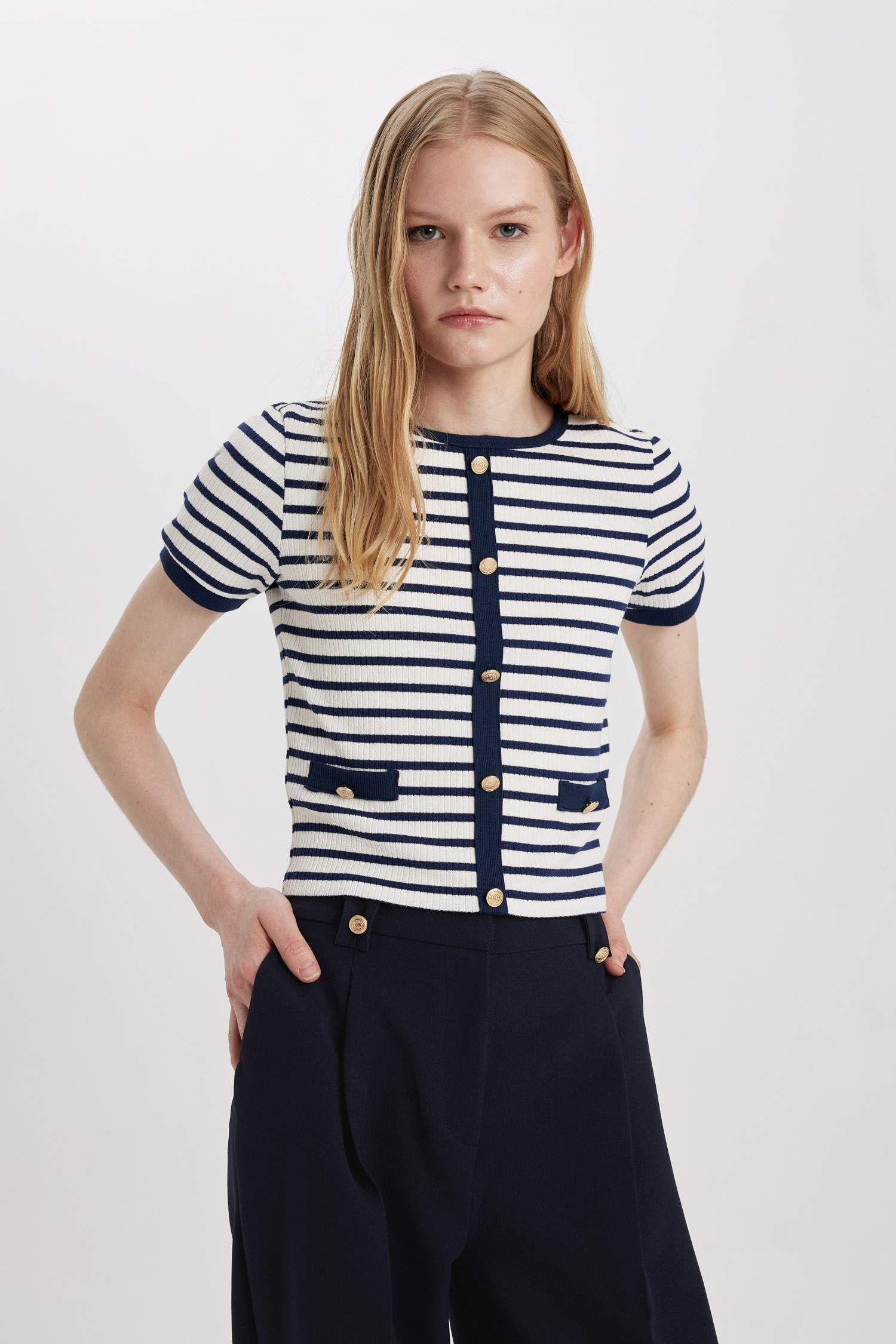 Lacivert Kadın Slim Fit Bisiklet Yaka Çizgili Fitilli Kaşkorse Kısa ...