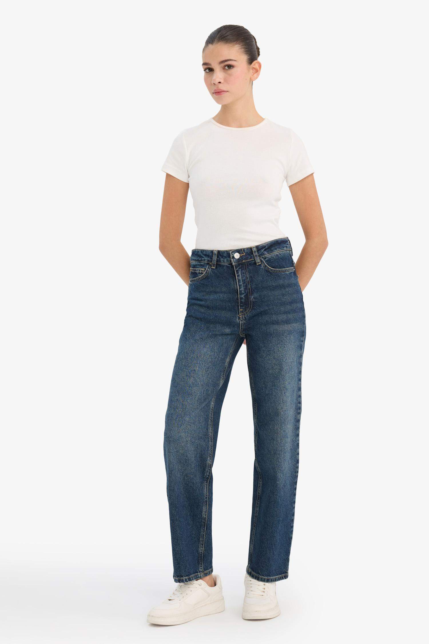 Blue WOMAN Comfort Straight High Waist Ankle Length Jeans 3438748 | DeFacto