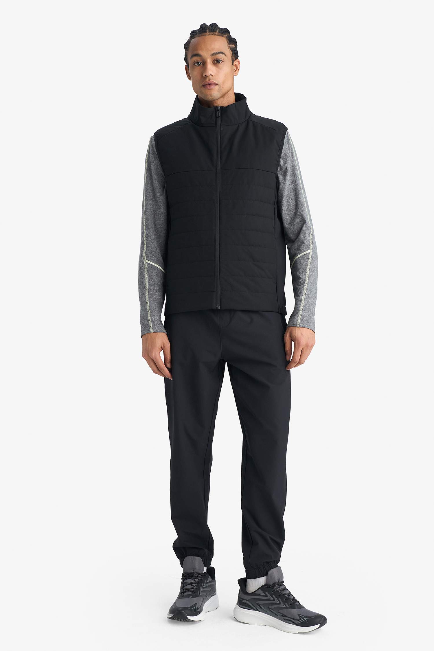 Black MAN Regular Fit Half Turtleneck Vest 3375866 | DeFacto