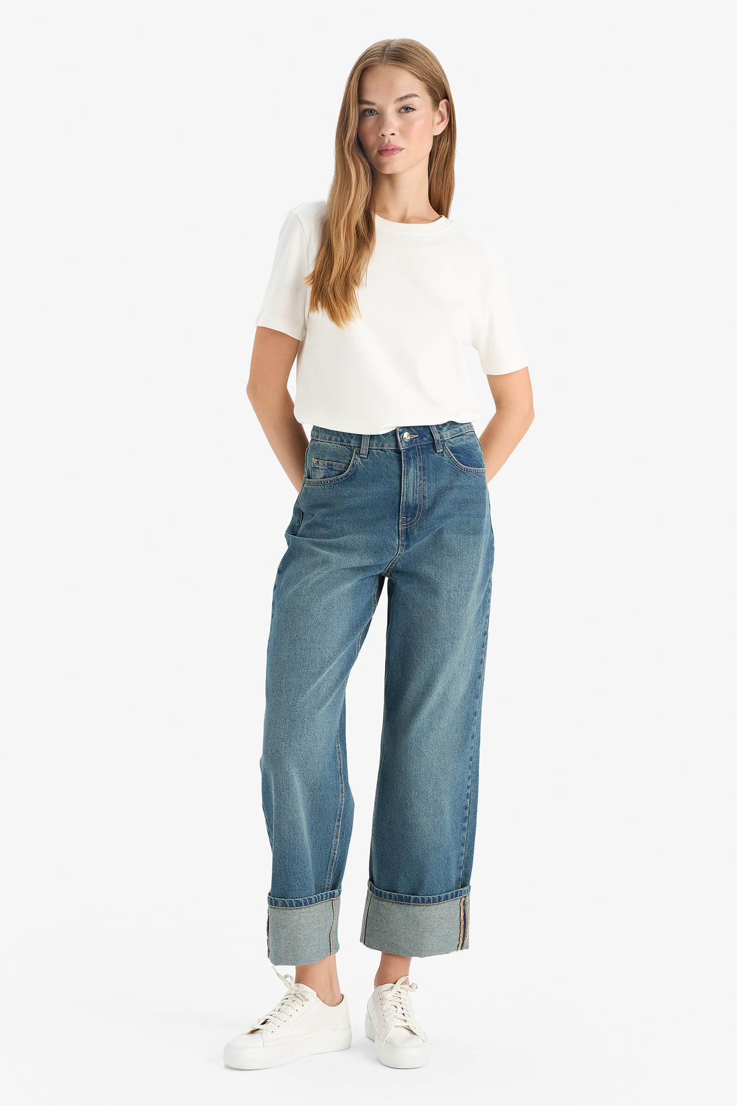 Blue WOMAN Relax Fit High Waist Folded Hem Long Jeans 3442416 | DeFacto