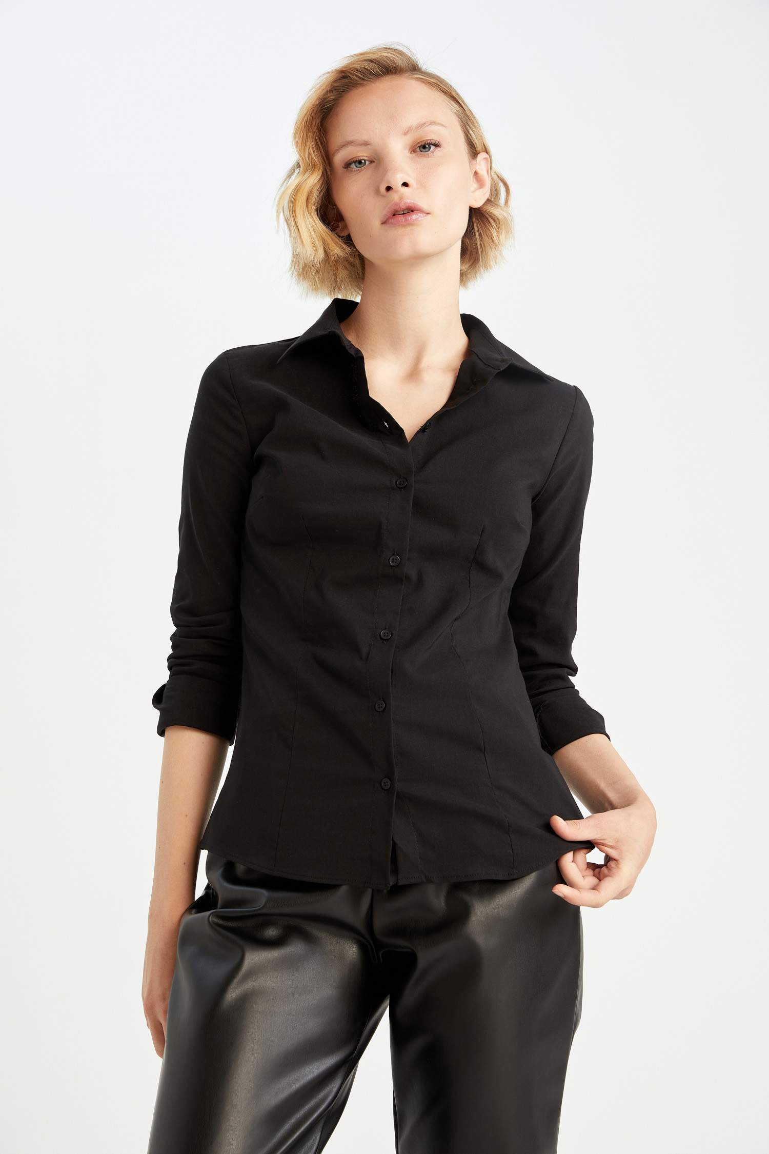 Siyah Kadın Regular Fit Gömlek Yaka Bengalin Uzun Kollu Gömlek 2559304 ...