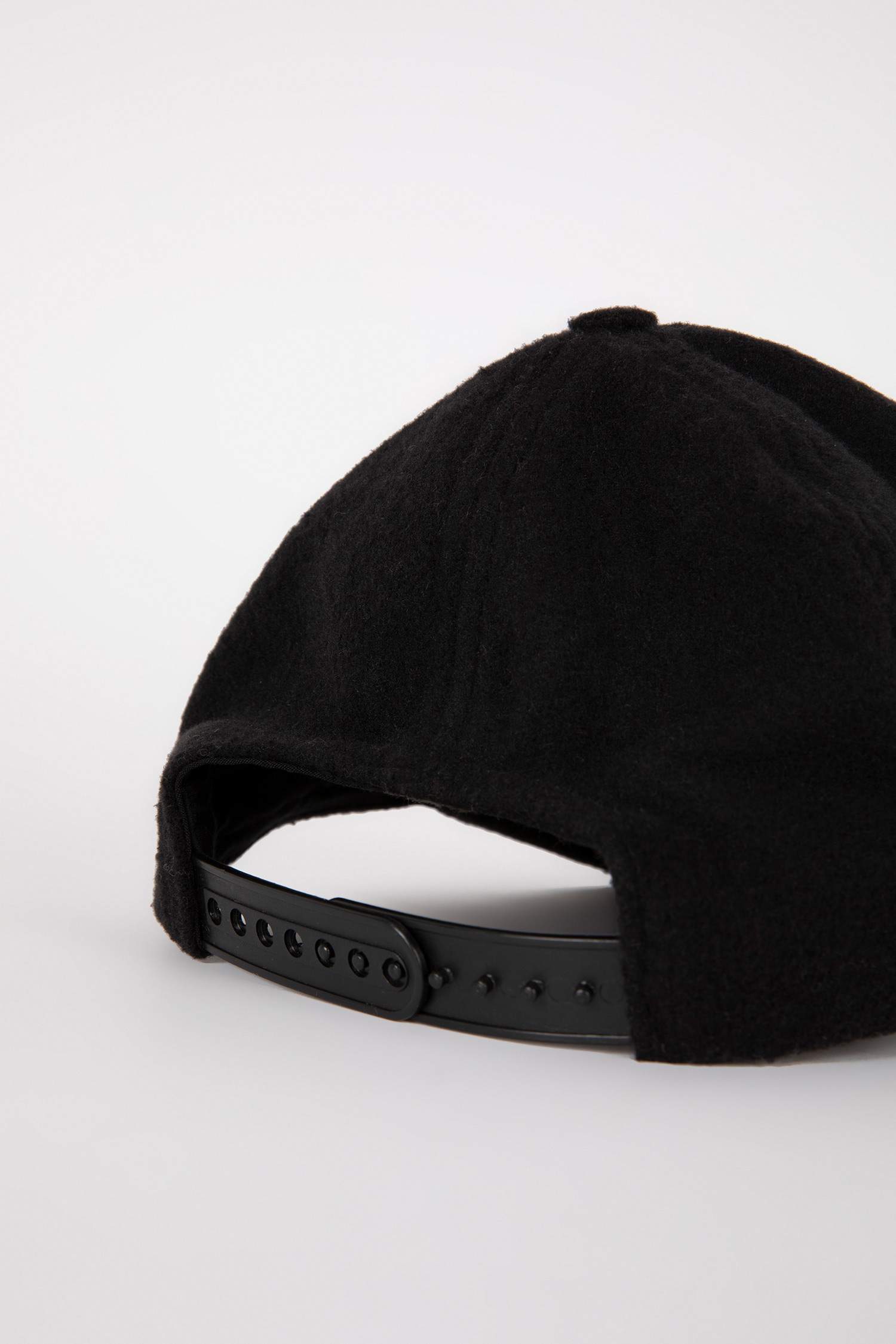 Black Man Men Cap Hat 2558256 | DeFacto
