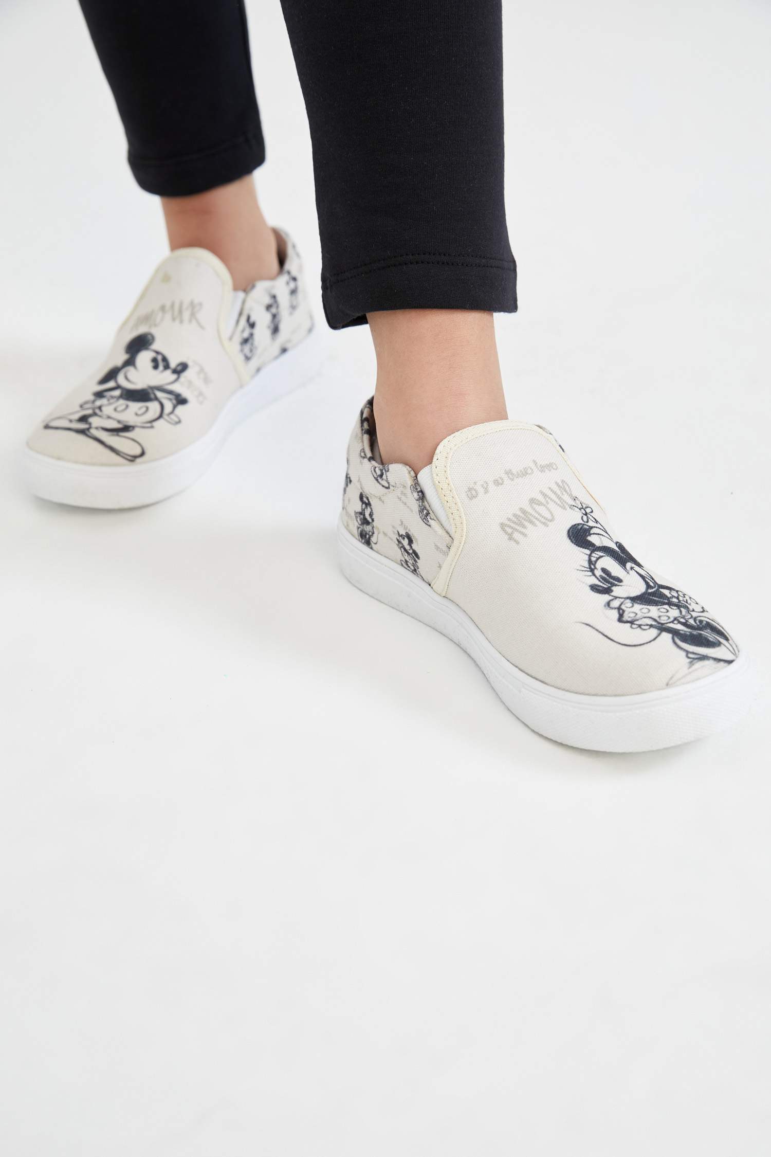 Blanc FILLES Baskets Coton Mickey & Minnie (Standard Characters ...