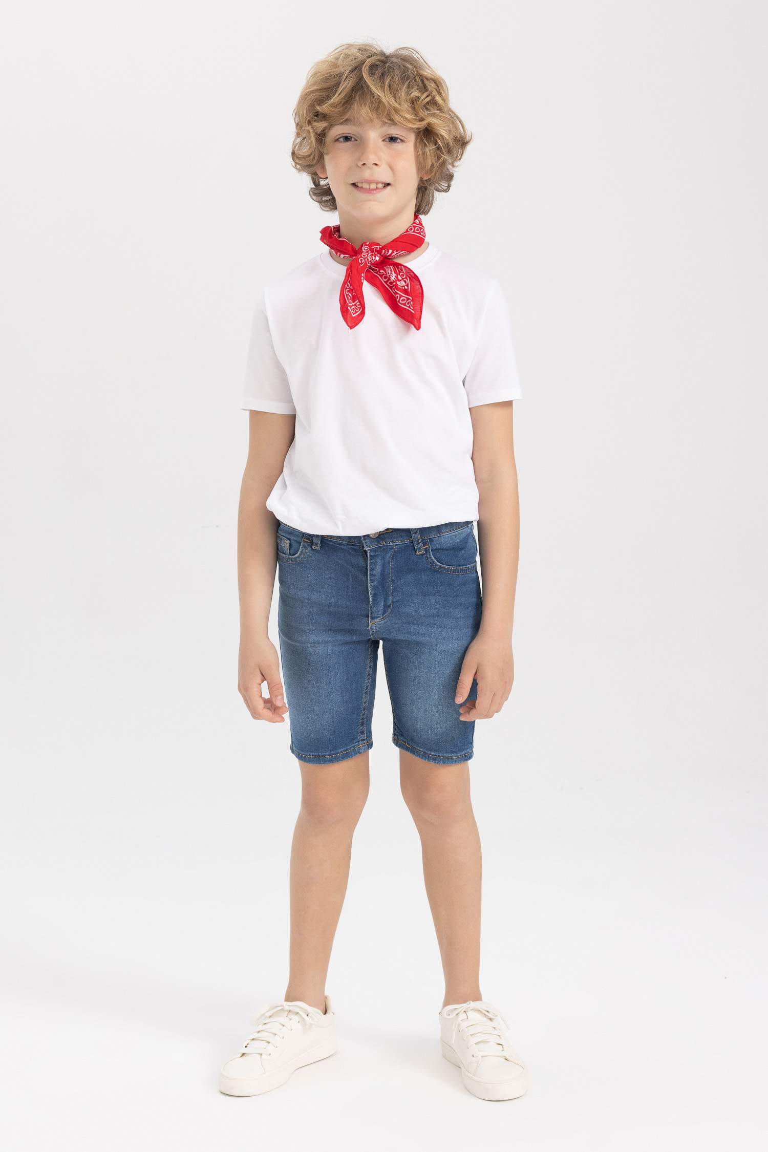 Blue BOYS & TEENS Boy Basic Jean Bermuda Short 2499980 | DeFacto