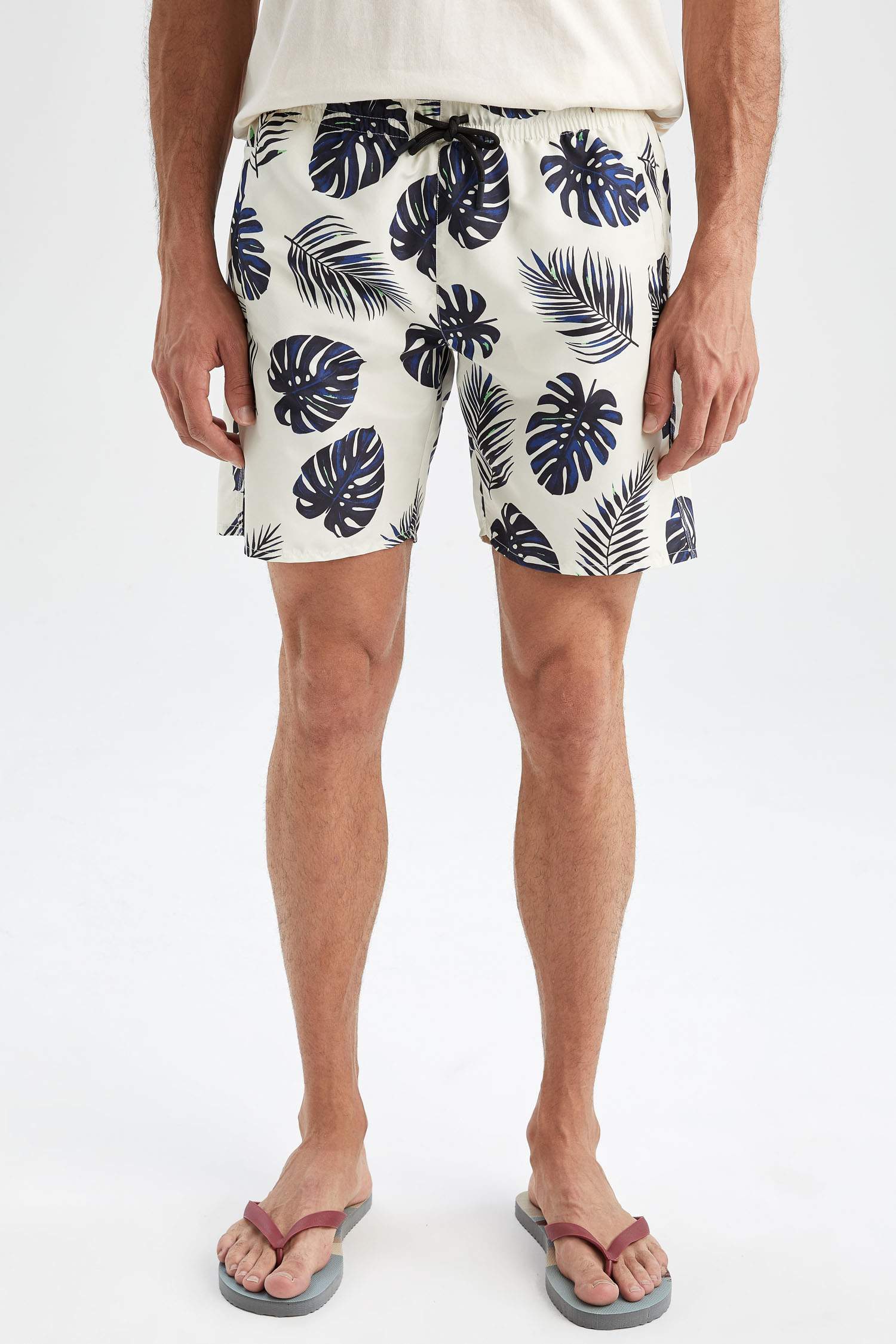 Beige HOMME Short À Motifs Coupe Classique 2657417 | DeFacto