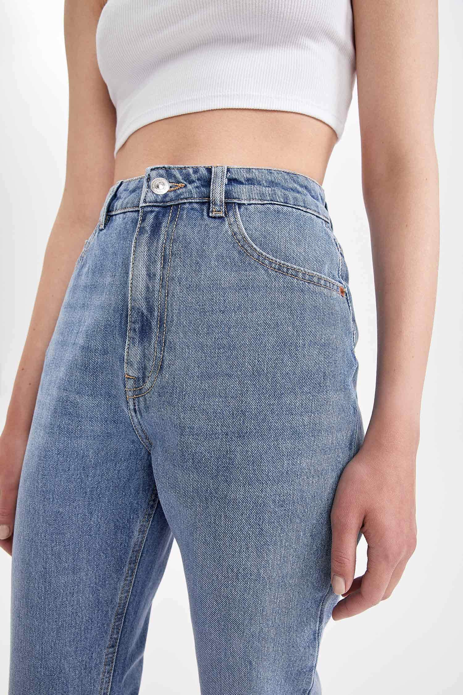 Blue Woman Mom Fit Jean Pants 2530632 | DeFacto