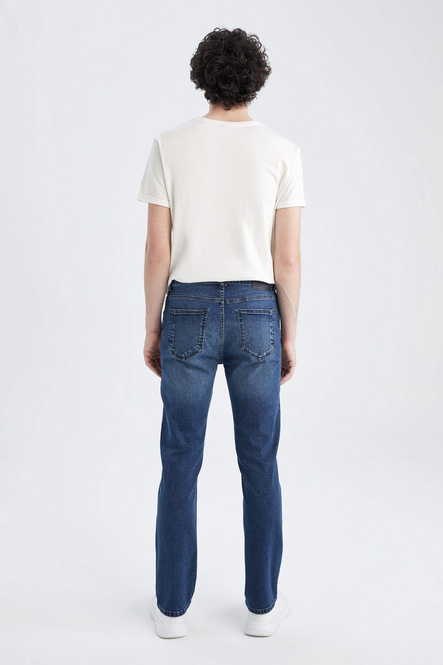 Blue MAN Sergio Regular Fit Normal Waist Pipe Leg Jeans 2706793 | DeFacto