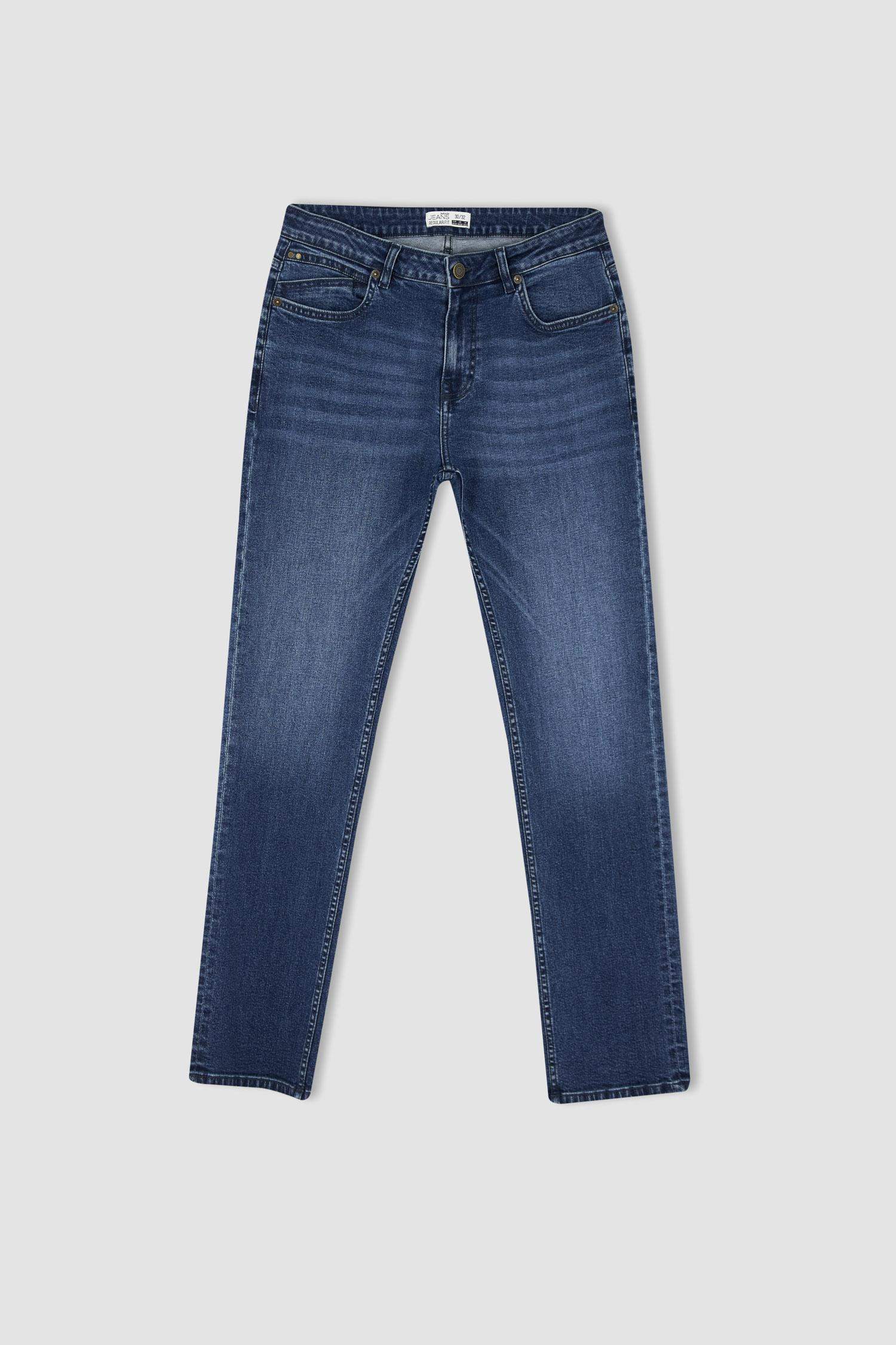 Blue MAN Sergio Regular Fit Normal Waist Pipe Leg Jeans 2706793 | DeFacto