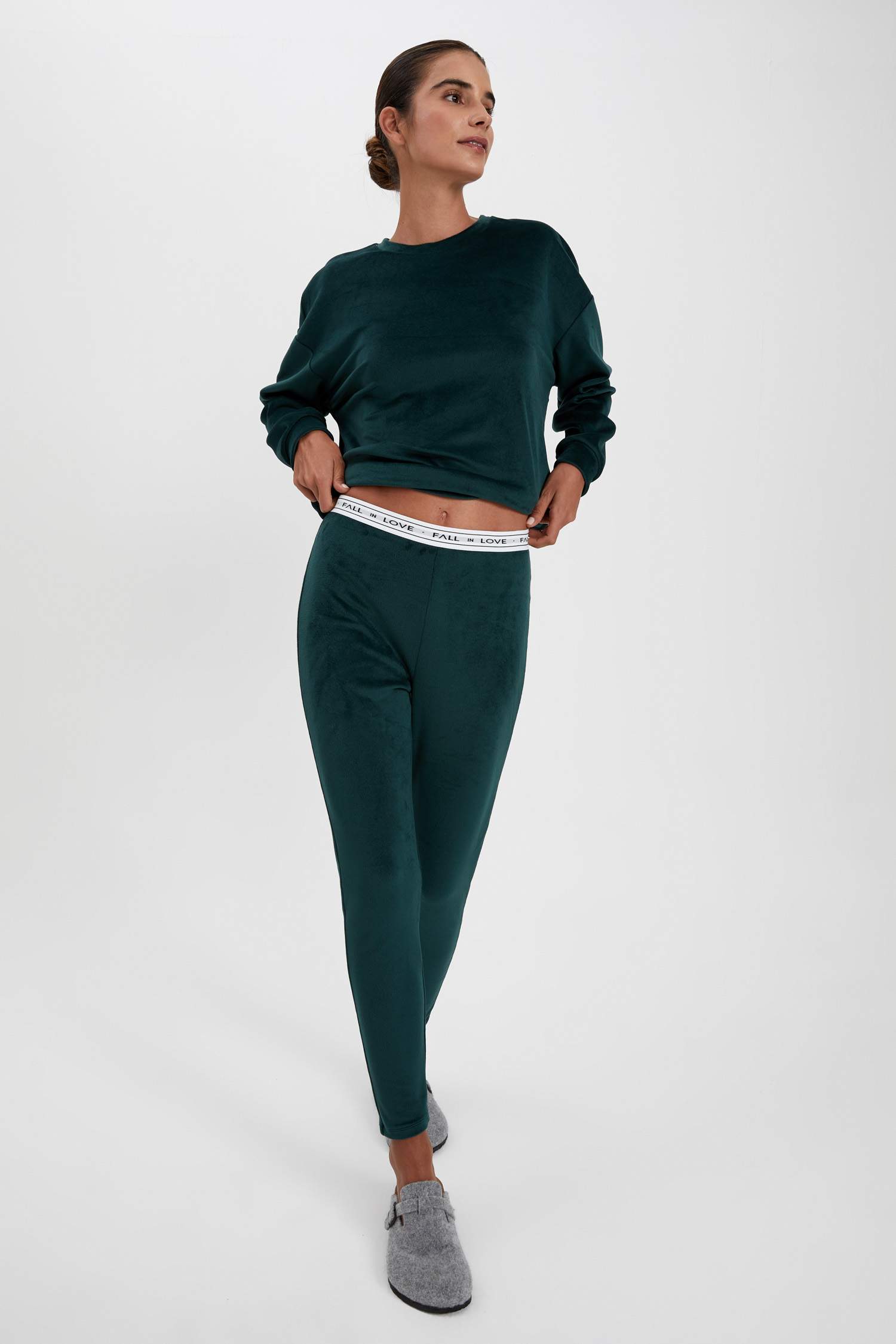 Green Woman Slim Fit Knitted Bottoms 2716645 | DeFacto