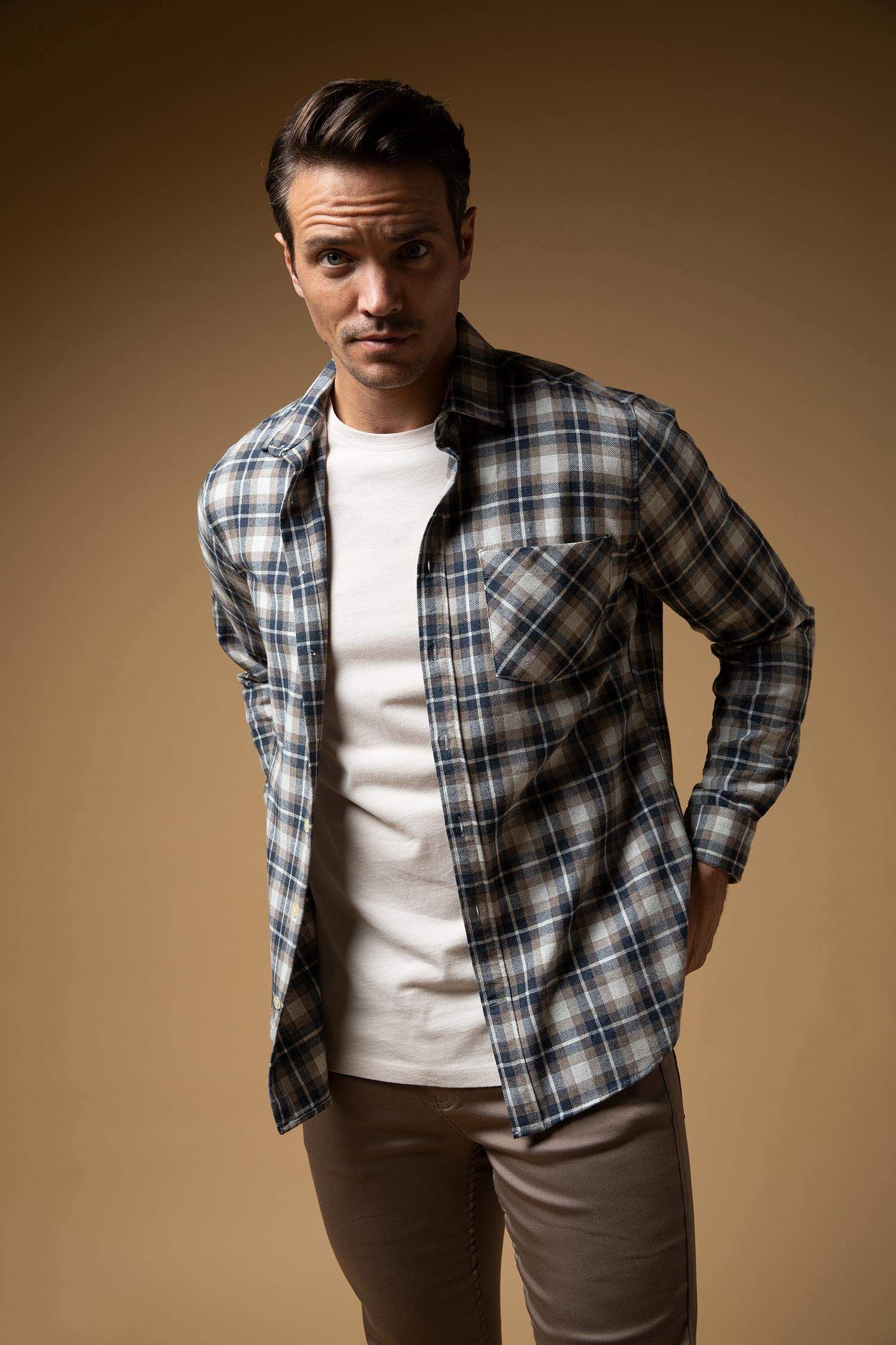 بني رجال قميص بولو مودرن فيت بأكمام طويلة 2702904 | DeFacto