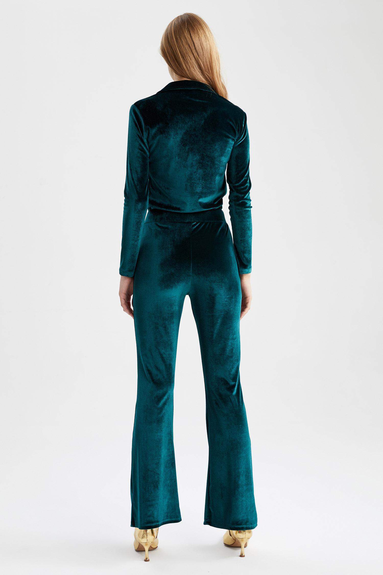 Green WOMAN Velvet Sweatpants 2729032 | DeFacto
