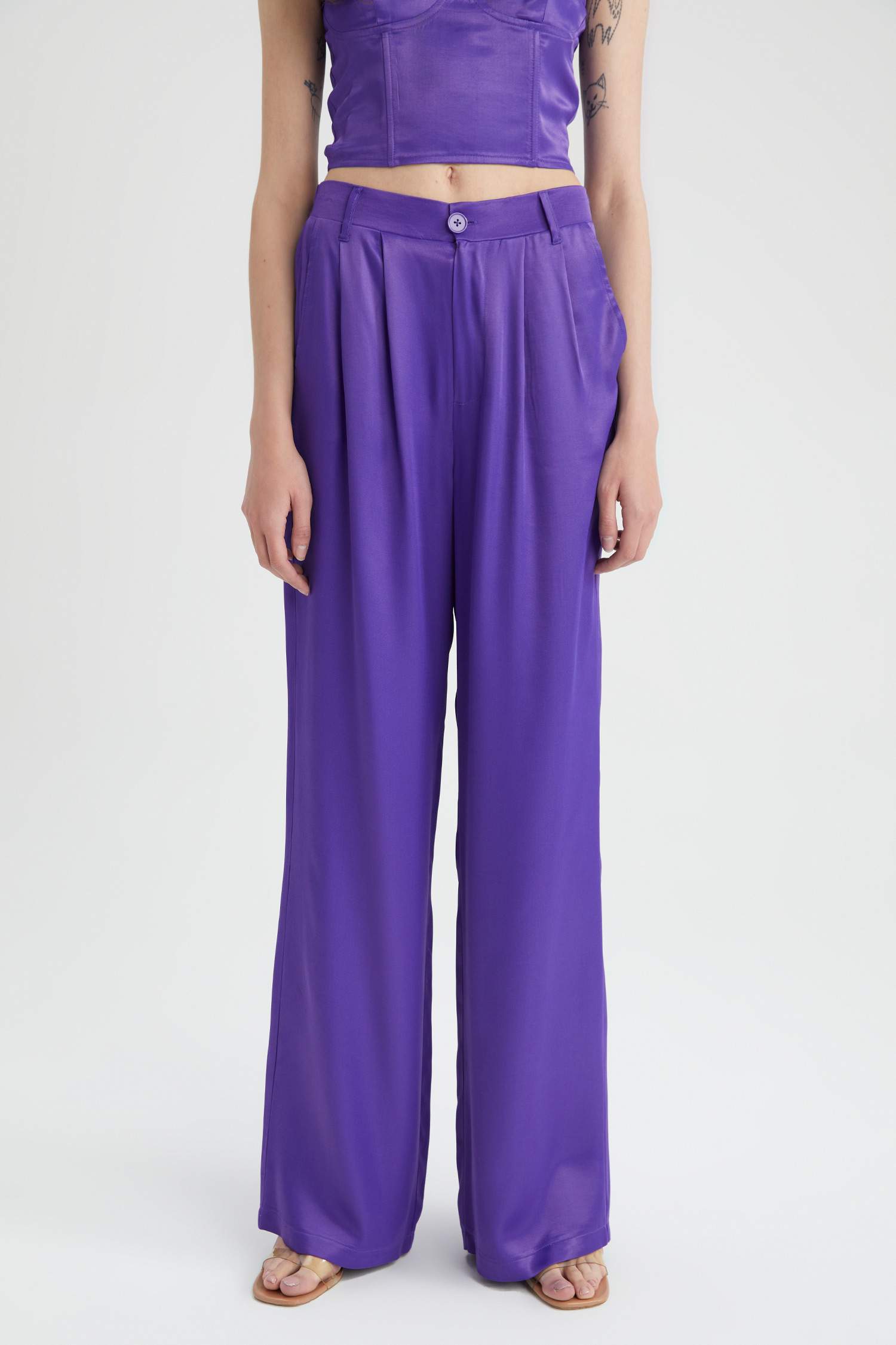 Purple WOMAN Normal Waist Wide Leg Satin Trousers 2737209 | DeFacto