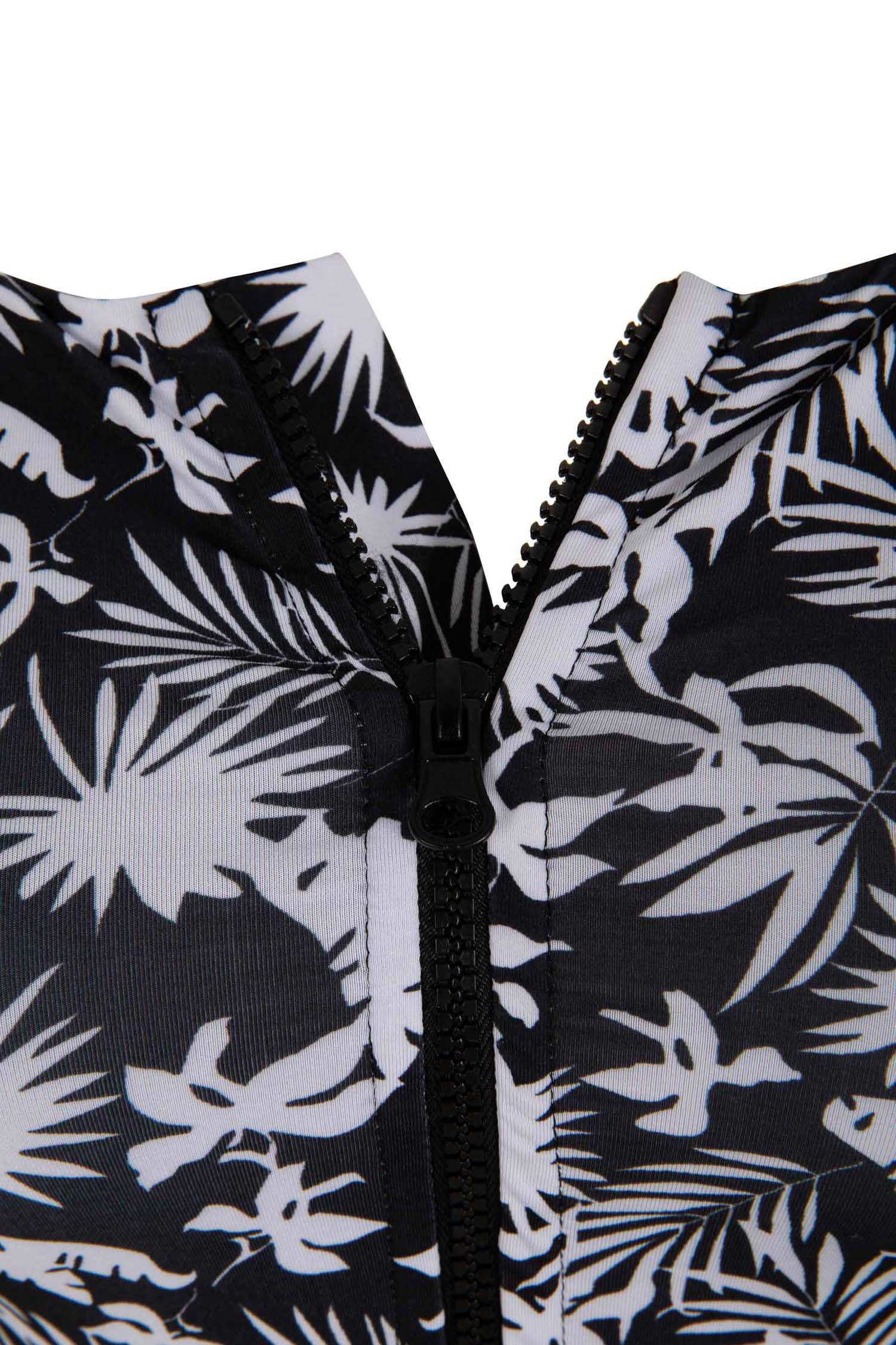 Black Woman Printed Bikini Top 2807459 Defacto